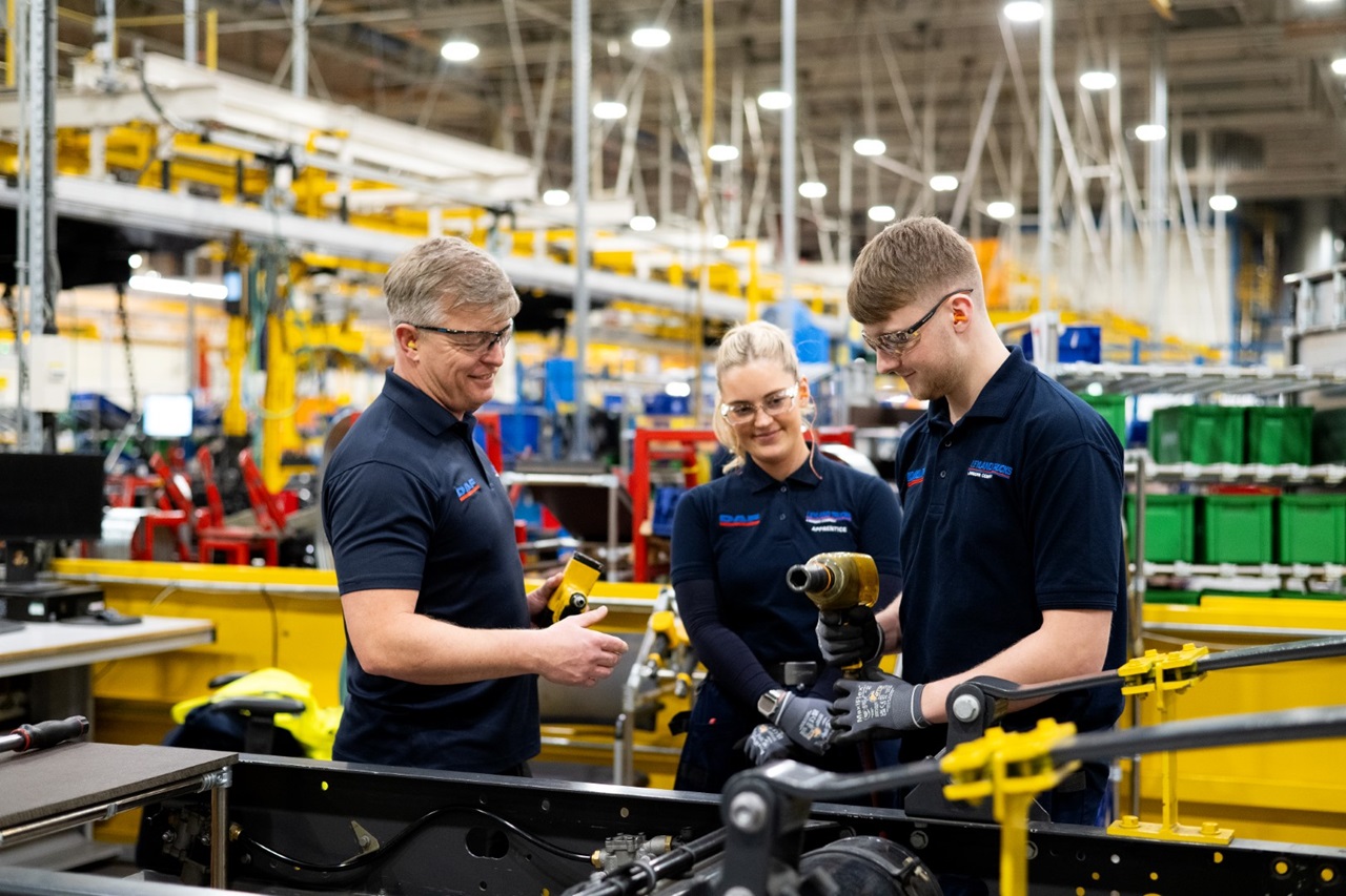 Advanced Apprenticeship Level 3 - Leyland Trucks Ltd.